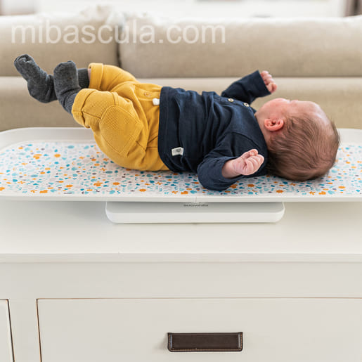 Las 4 mejores básculas para bebé de 2022 ¿Mejor que en farmacia?
